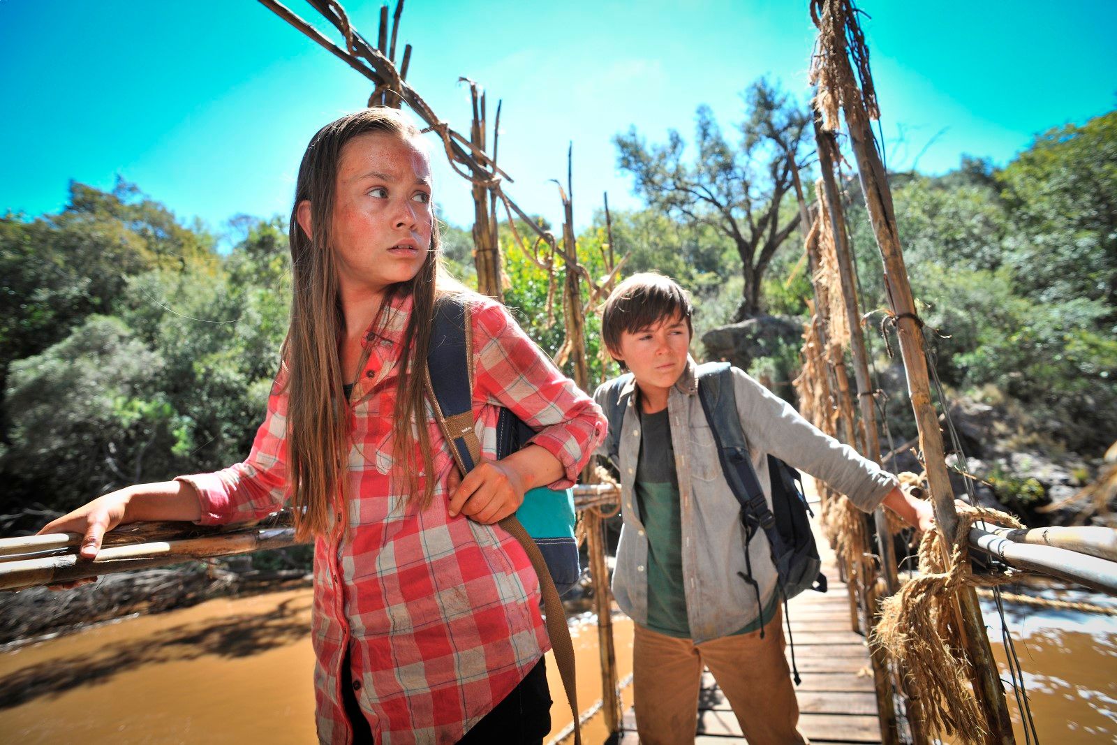 Foto de Ella Ballentine - Against the Wild 2: Survive the Serengeti : Photo Ella Ballentine ...