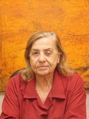 Jacqueline Laurence AdoroCinema