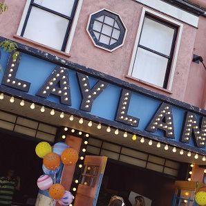 Falcon Beach - Série 2006 - AdoroCinema