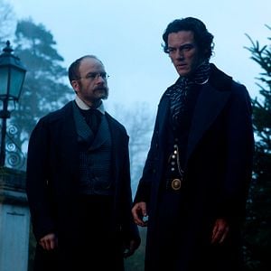 O Corvo - Filme 2012 - AdoroCinema