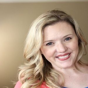 Emily Lynne Aiken - AdoroCinema