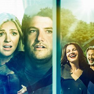 Indebted - Série 2020 - AdoroCinema