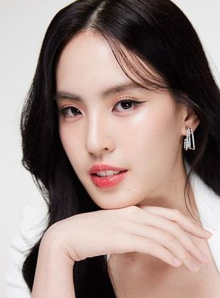 Lily Ladapa Thongkham - AdoroCinema