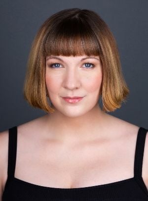 Sara Burke - AdoroCinema