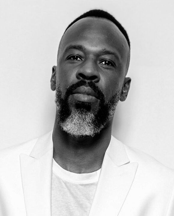 Bonga Dlamini : A biografia - AdoroCinema