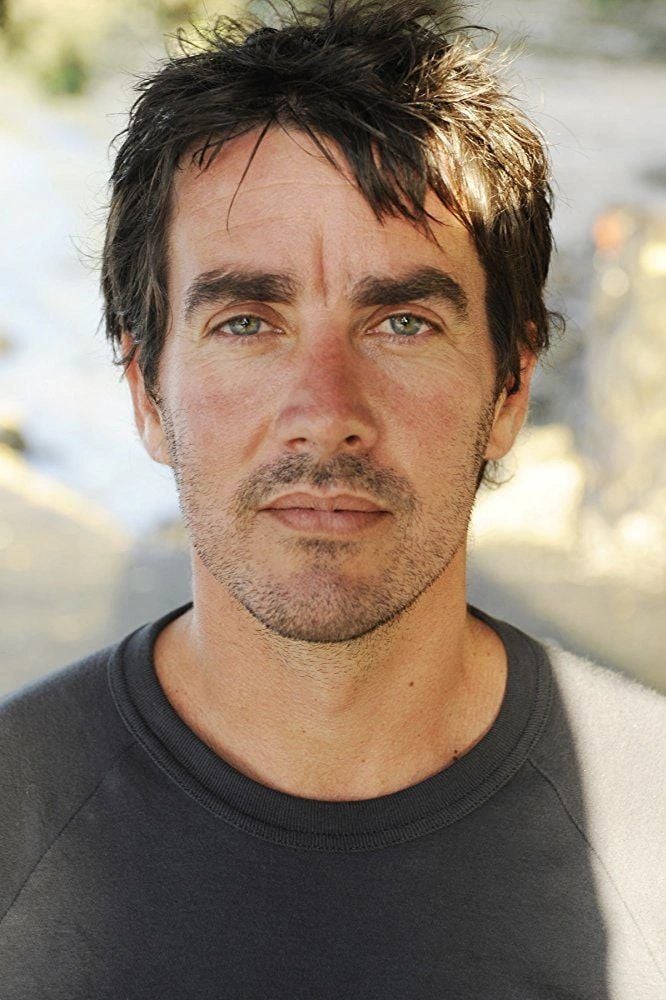 Jonny Brugh : A biografia - AdoroCinema