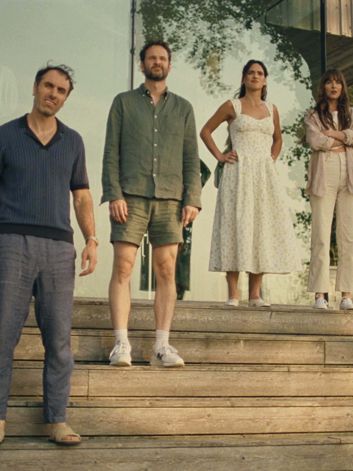 Amores à Parte - Filme 2025 - AdoroCinema