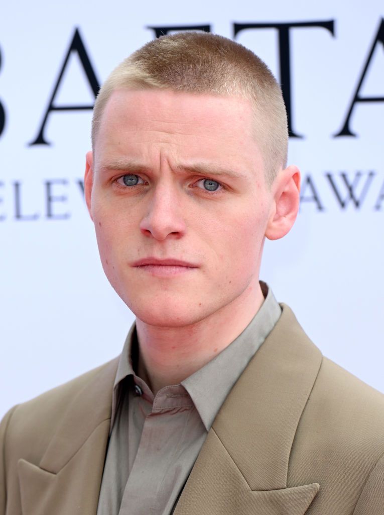 Lewis Gribben : A biografia - AdoroCinema