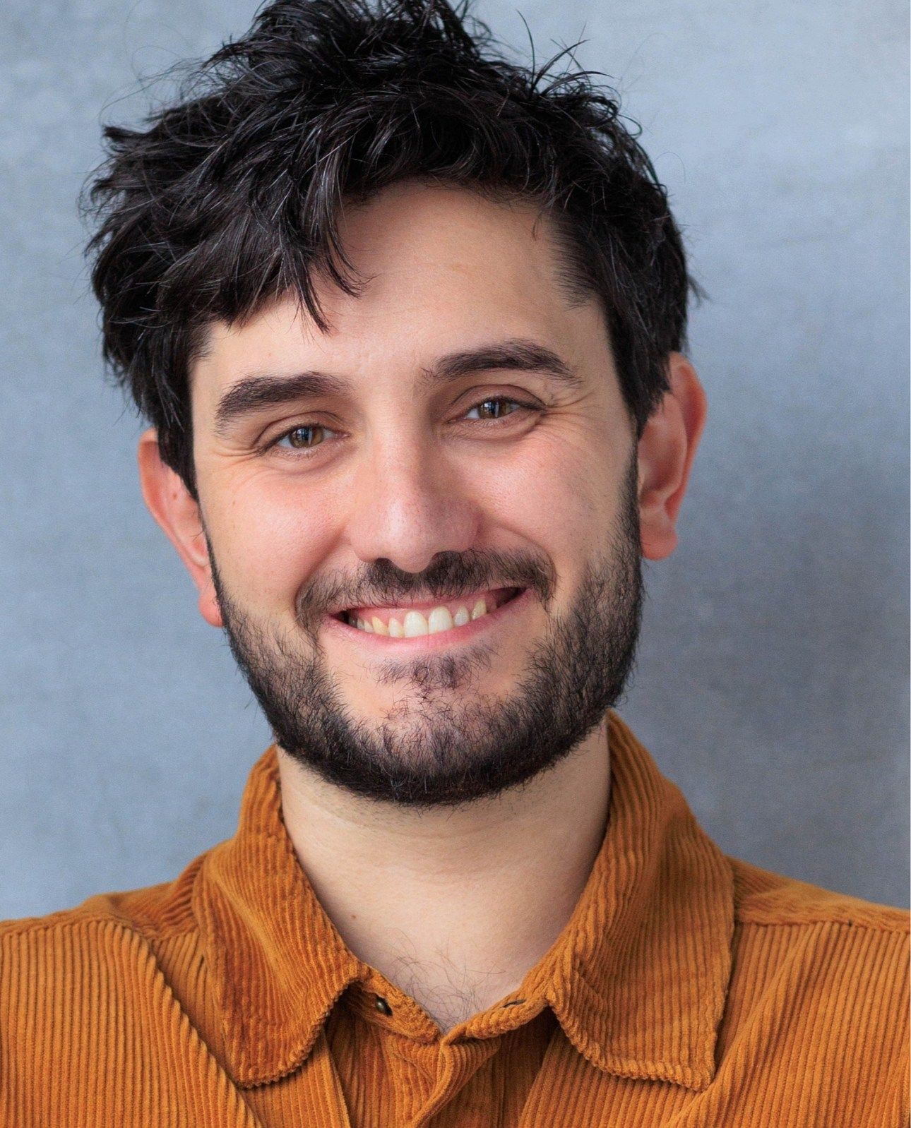 Oliver Malam : A biografia - AdoroCinema