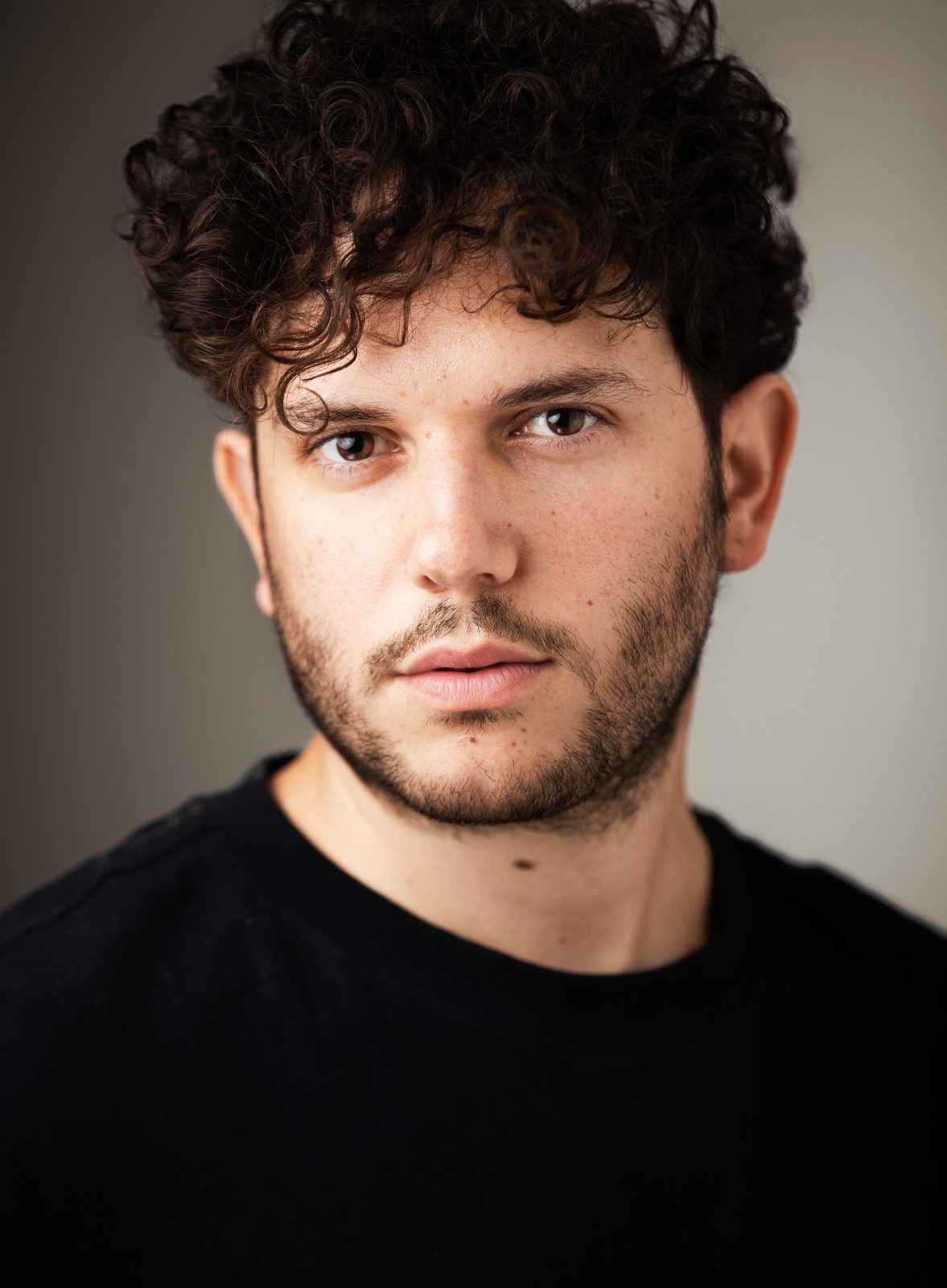 Edison Alcaide - AdoroCinema