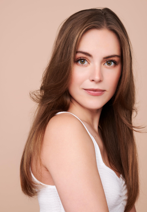 Olivia Koukol - AdoroCinema