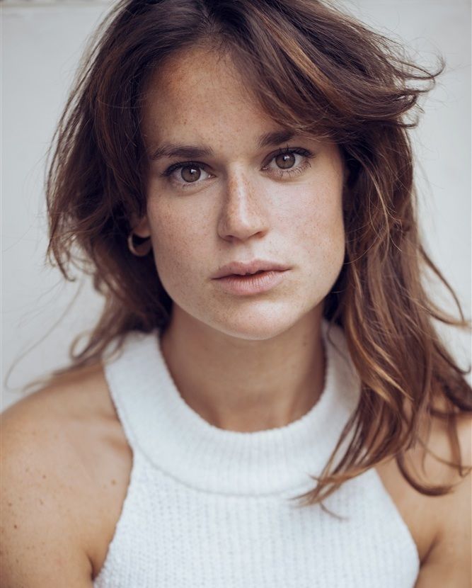Constance Gay : A biografia - AdoroCinema
