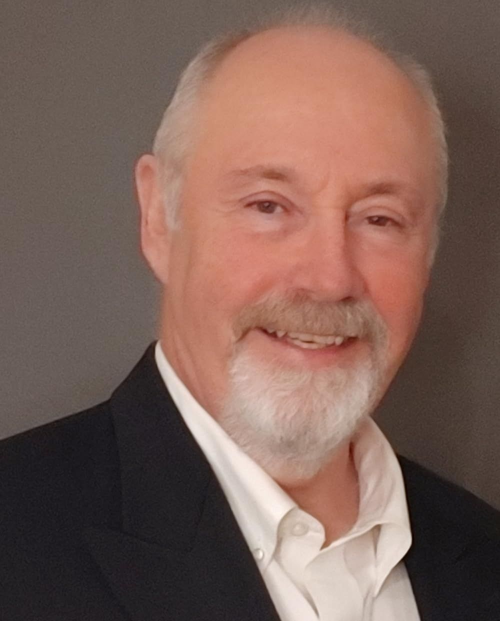 Gerard Plunkett : A biografia - AdoroCinema