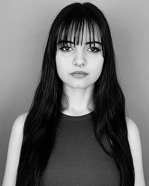 Mackenzie Mills - AdoroCinema