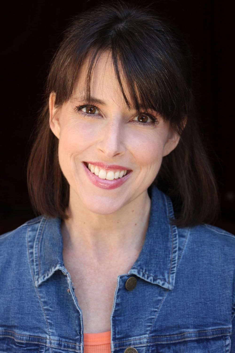 Lara Jill Miller : A biografia - AdoroCinema