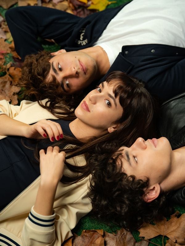 Diga-me Baixinho - Filme 2025 - AdoroCinema