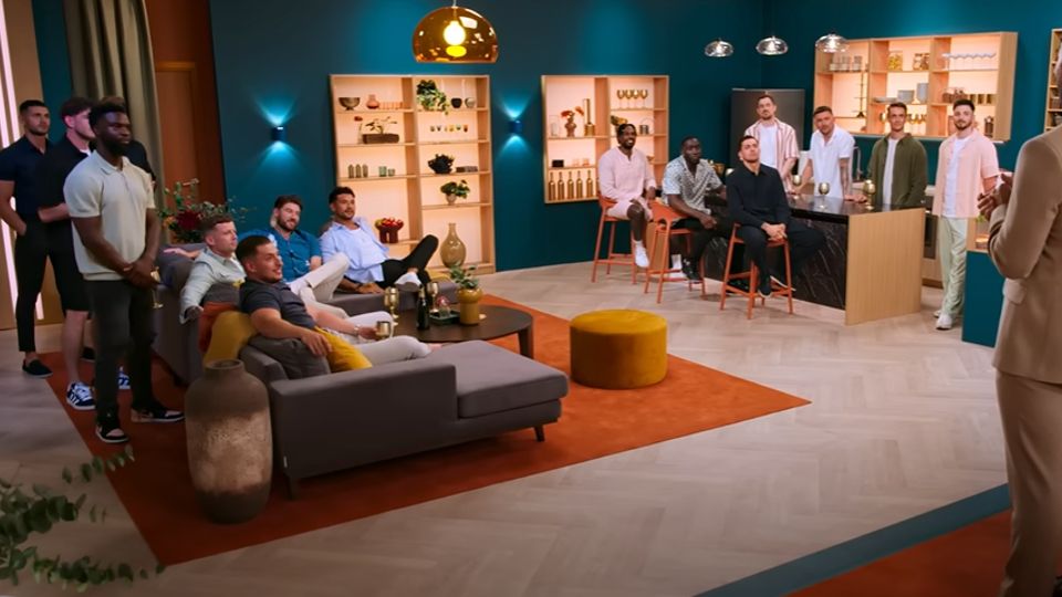 Casamento às Cegas: Reino Unido - temporada 2 Trailer OV - Trailer ...