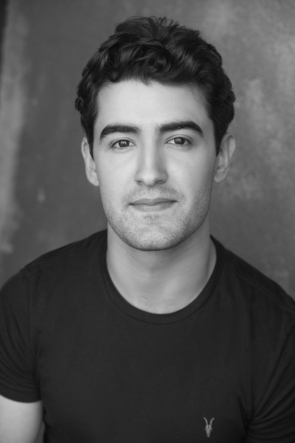 Yazdan Qafouri : A biografia - AdoroCinema