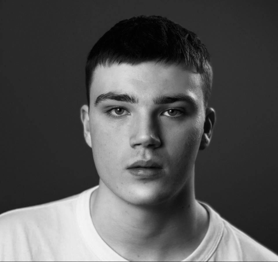 Tom Gould (II) - AdoroCinema