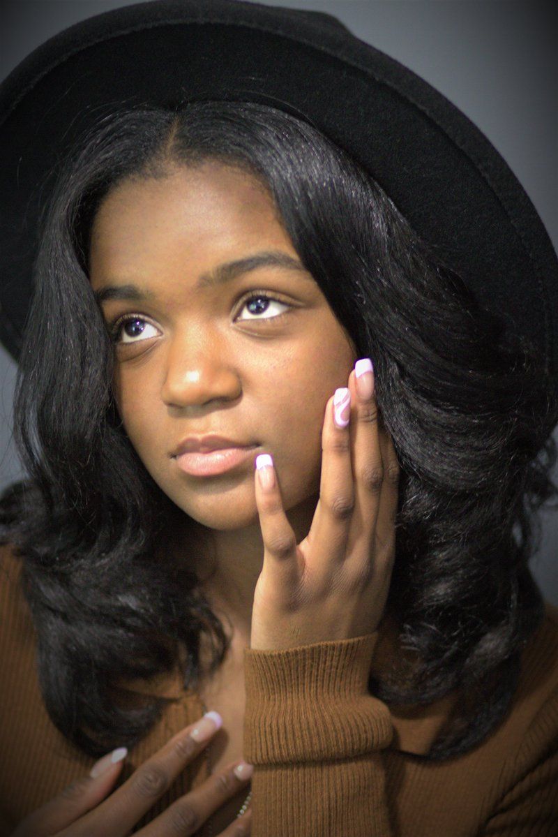 Jayah Henry : A biografia - AdoroCinema