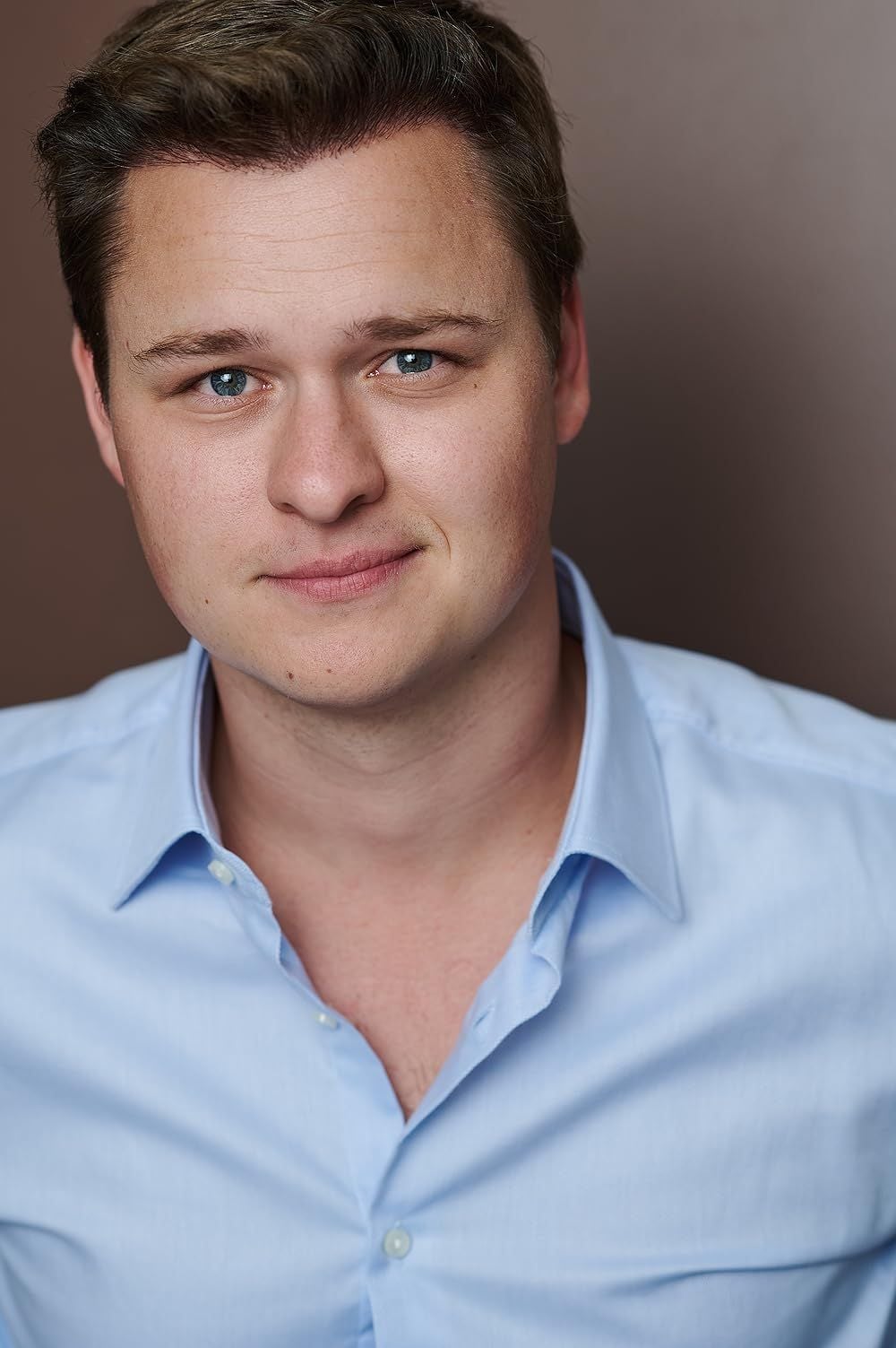 Cooper Tomlinson : A biografia - AdoroCinema