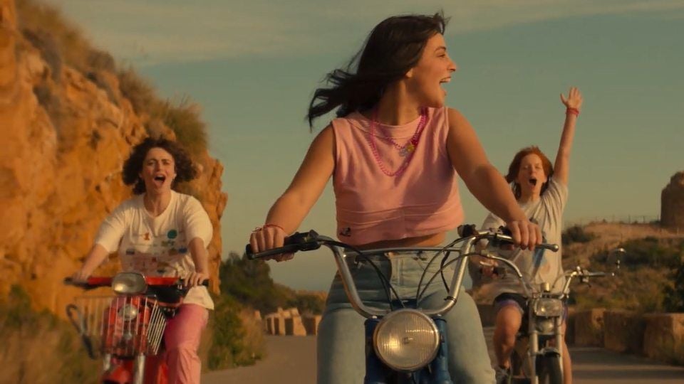 Paraíso 1° Temporada Trailer Legendado - Trailer Paraíso T01 - AdoroCinema