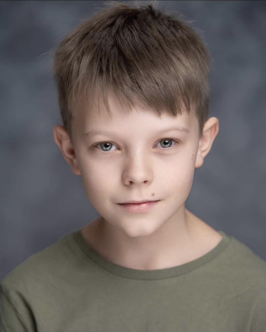 Dan Hough : A biografia - AdoroCinema