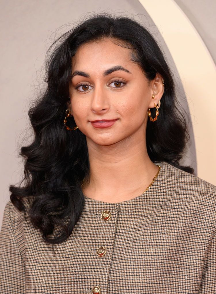 Ashna Rabheru : A biografia - AdoroCinema