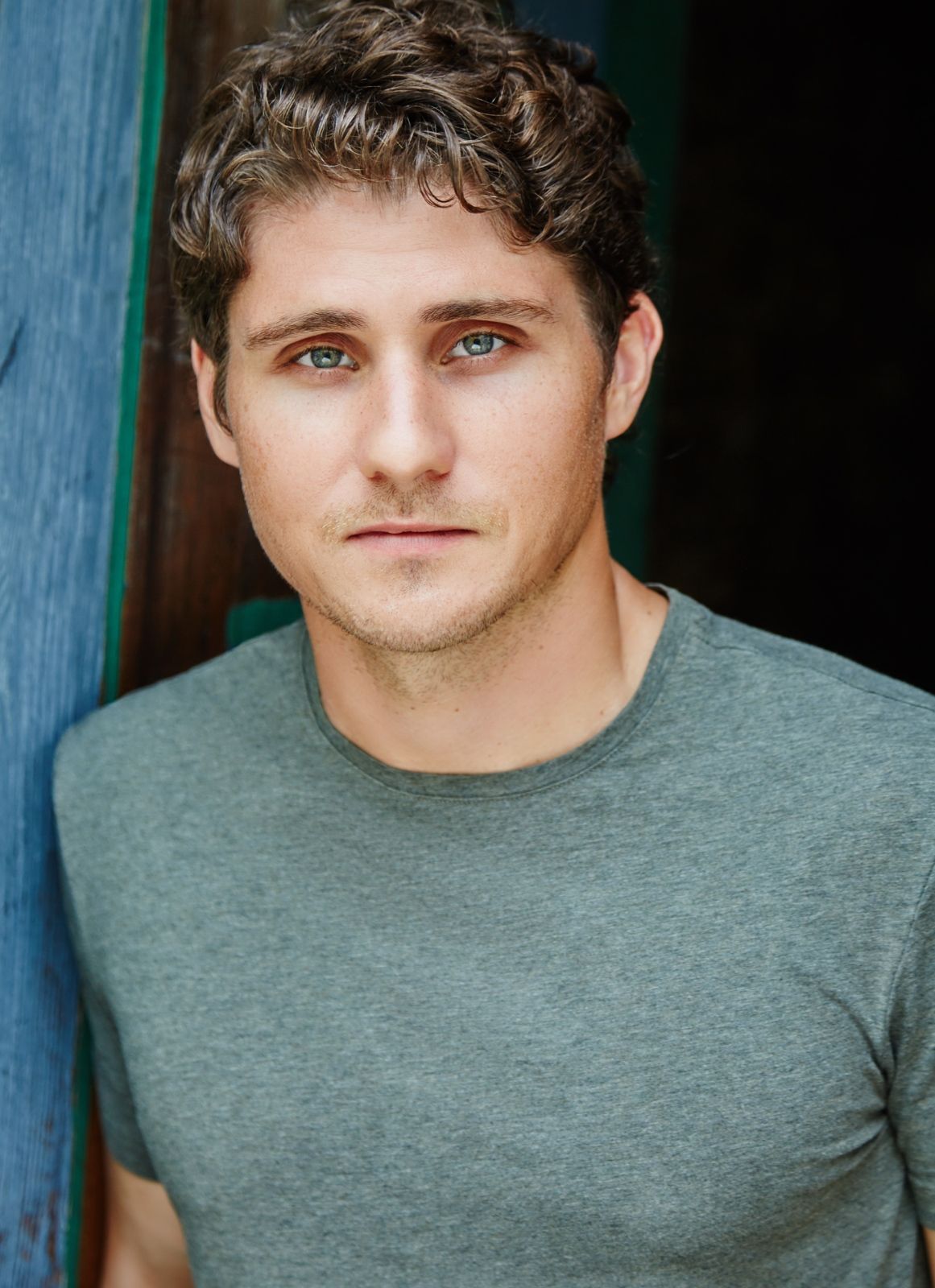 Joshua Brennan : A biografia - AdoroCinema