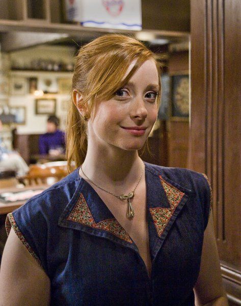 Clone : Fotos Fiona Glascott - 44 no 50 - AdoroCinema