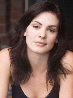 Daisy Betts - AdoroCinema