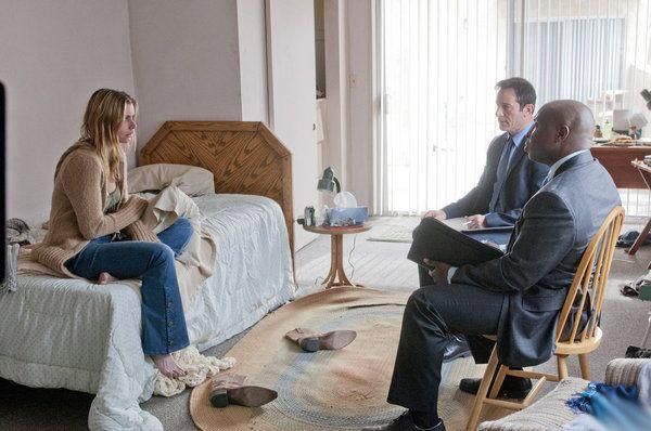 Awake : Awake : Fotos Jason Isaacs, Steve Harris - 24 no 45 - AdoroCinema