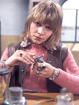 Katy Manning - AdoroCinema