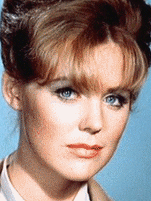 Fiona Lewis - AdoroCinema