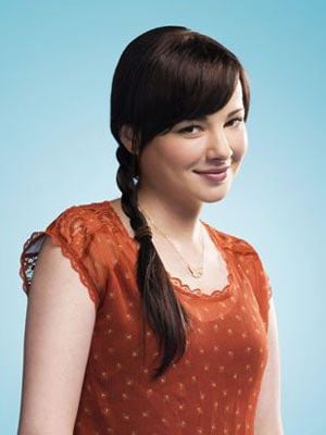 Ashley Rickards - AdoroCinema