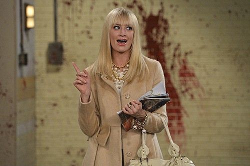 2 Broke Girls : 2 Broke Girls : Fotos Beth Behrs - 218 no 276 - AdoroCinema