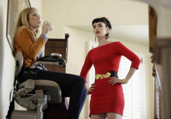 Don't Trust The B---- in Apartment 23 : Don't Trust The B---- in ...