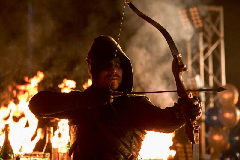 Arrow : Arrow : Fotos Stephen Amell - 1003 no 1136 - AdoroCinema