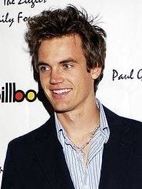 Tyler Hilton - AdoroCinema