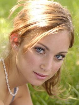 Carrie Finklea - AdoroCinema