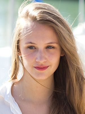 Jeanne Ruff - AdoroCinema