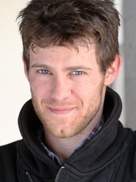 Bug Hall - AdoroCinema