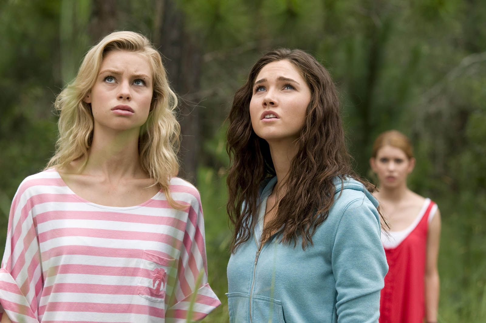 Lightning Point : Fotos Jessica Alexandra Green, Lucy Fry - 33 no 41 ...