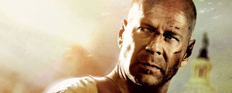 Bruce Willis, o eterno John MacClane, faz aniversário hoje! - AdoroCinema