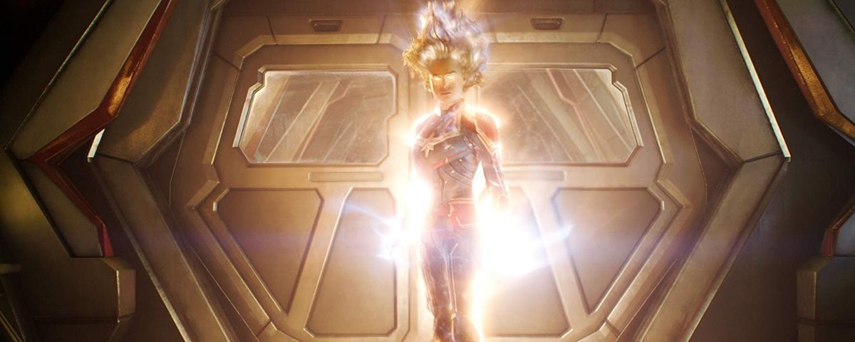 Brie Larson divulga foto de Capitã Marvel e zoa Mark Ruffalo - Notícias ...