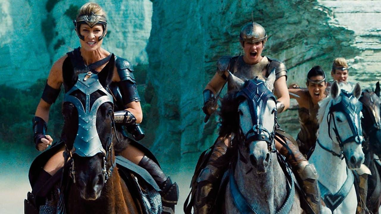 CCXP 2019: Patty Jenkins vai produzir filme sobre as Amazonas ...