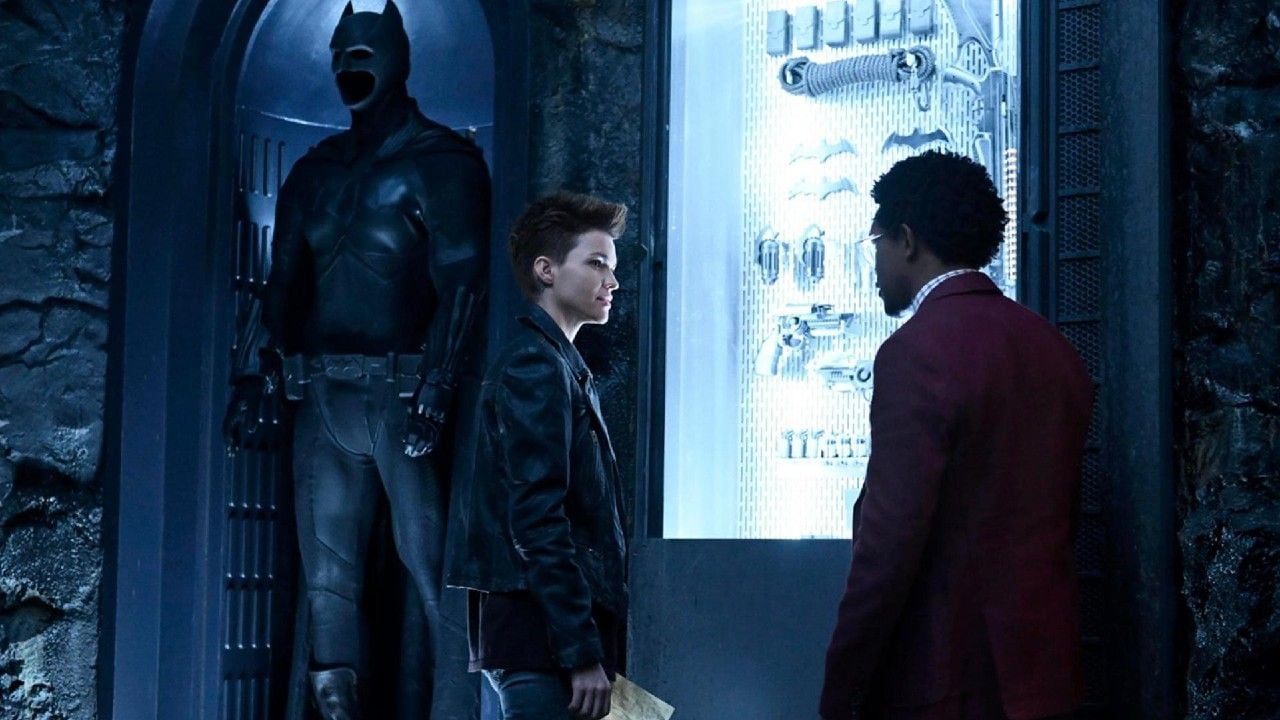 Batwoman: CW escala Batman do Arrowverse - Notícias Visto na Web ...