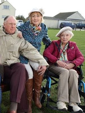 Pôster Boomers - Pôster 2 no 2 - AdoroCinema