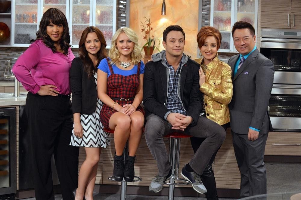 Young & Hungry : Fotos Rex Lee, Aimee Carrero, Annie Potts, Kym Whitley ...