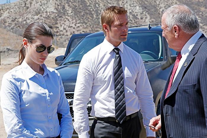 Intelligence : Intelligence : Fotos Meghan Ory, Josh Holloway - 48 no ...